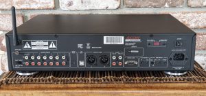 ADCOM GFP-915 Preamplifier and GFA-565se Power Amplifier Review ...
