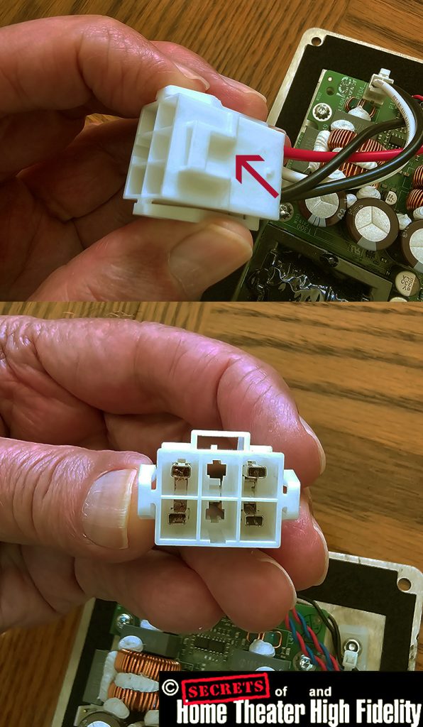 Closeup-of-Amplifier-Socket - HomeTheaterHifi.com